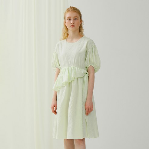 어몽 A LAYERED FLARE DRESS - 가격 변동 추적 그래프 - 역대가