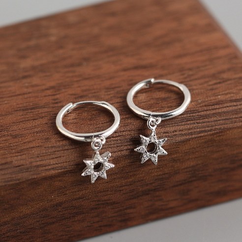 KORELAN 0161 유럽과 미국의 INS 사치 S925 순은 육각 별 귀걸이 미니멀 육망성 은귀걸이 - 가격 변동 추적 그래프 - 역대가